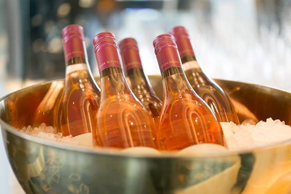 Five of the Best English Wines - TLC Limited - The Taylor Lynn Corporation
