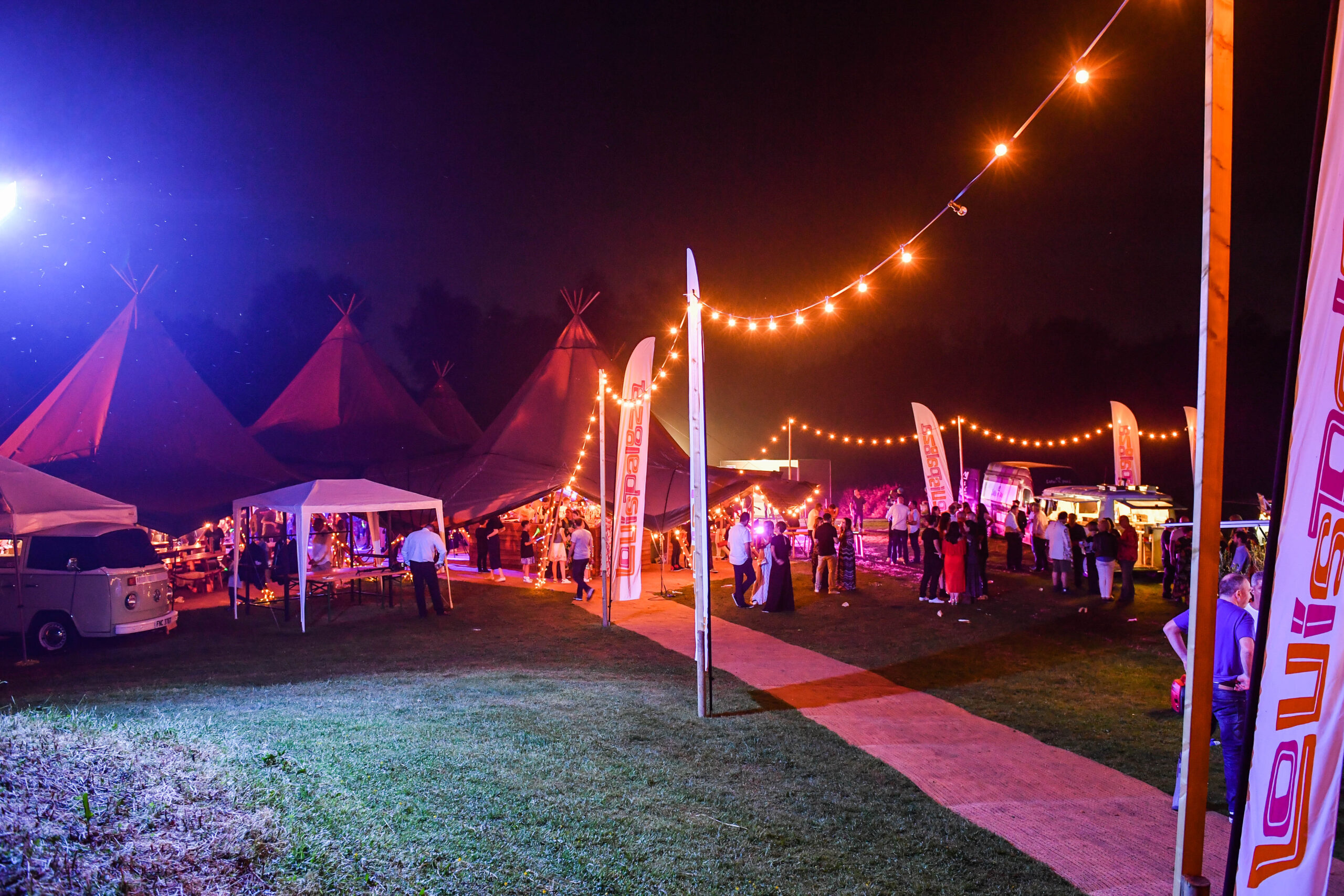 Creating Perfect Outdoor Parties - TLC Limited - The Taylor Lynn ...